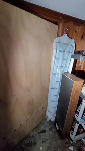 199K views · 3.4K reactions | Fresh Foreclosure In Elyria! #RealEstate #foreclosure #Ohio #home #house #dirty #Shocking #locksmith #fly #bugs #craft | Property Recovery Agent | Facebook