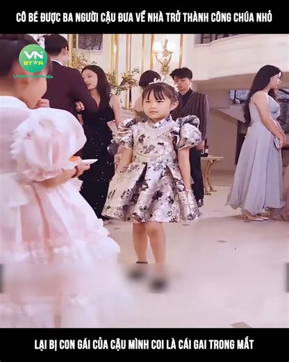 1.4M views · 10K reactions | D.Cô bé được ba người cậu đưa về nhà trở thành công chúa nhỏ lại bị con gái của cậu mình coi là cái gai trong mắt ©️ Nội dung được sản xuất bởi Vnstar Media #VnstarMedia #Vnstarnetwork #review #reviewphim #reviewphimhay #phimhaynhat #phim #tongtai #phimtruyen | فلاح جيمر _Falah Gamer | Facebook