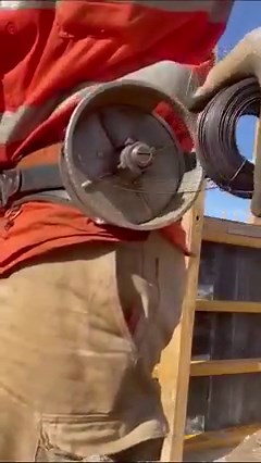 Excavator bucket teeth changed (ver4) #excavator #ex200 #pc200 #ec210 #volvoexcavator #hitachiexcavator #grader #backhoe #earthworks #construction #heavyequipment #crane #earthwork #LS2800 #engineering #mainpump #kawasakipump #rotor #plunger #setplate #hitachi #hitachiconstructionmachinery #middleeast #africa #excavator #mining #wheelloader #dumptruck #excavator #excavators #indonesia #Philippines #malaysia #brunei #excavatorlife #hitachiexcavator #excavatorattachments #kobelcoexcavator #komatsu