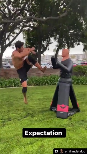 🤣 Preparing to KO a bug dude : training vs reality 🙈 | Man Beast Strongman Events